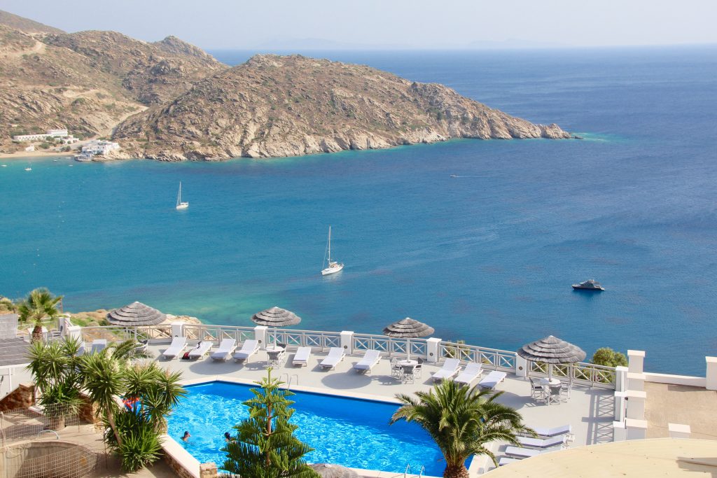 Ile d'Ios en Grèce : sauvage et turquoise - Les Gourmands voyagent